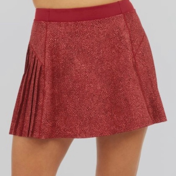 SPANX | Shorts | Nwt Spanx Get Moving Pleated Skort Mcrdt Rich Red Size Xl | Poshmark